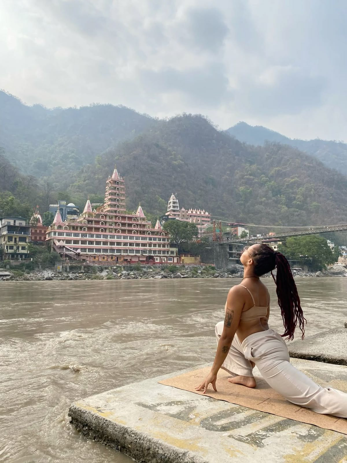 Flow, Stillness, and the Art of Becoming: My Yoga Journey in Rishikesh – SANS RÉGENCE